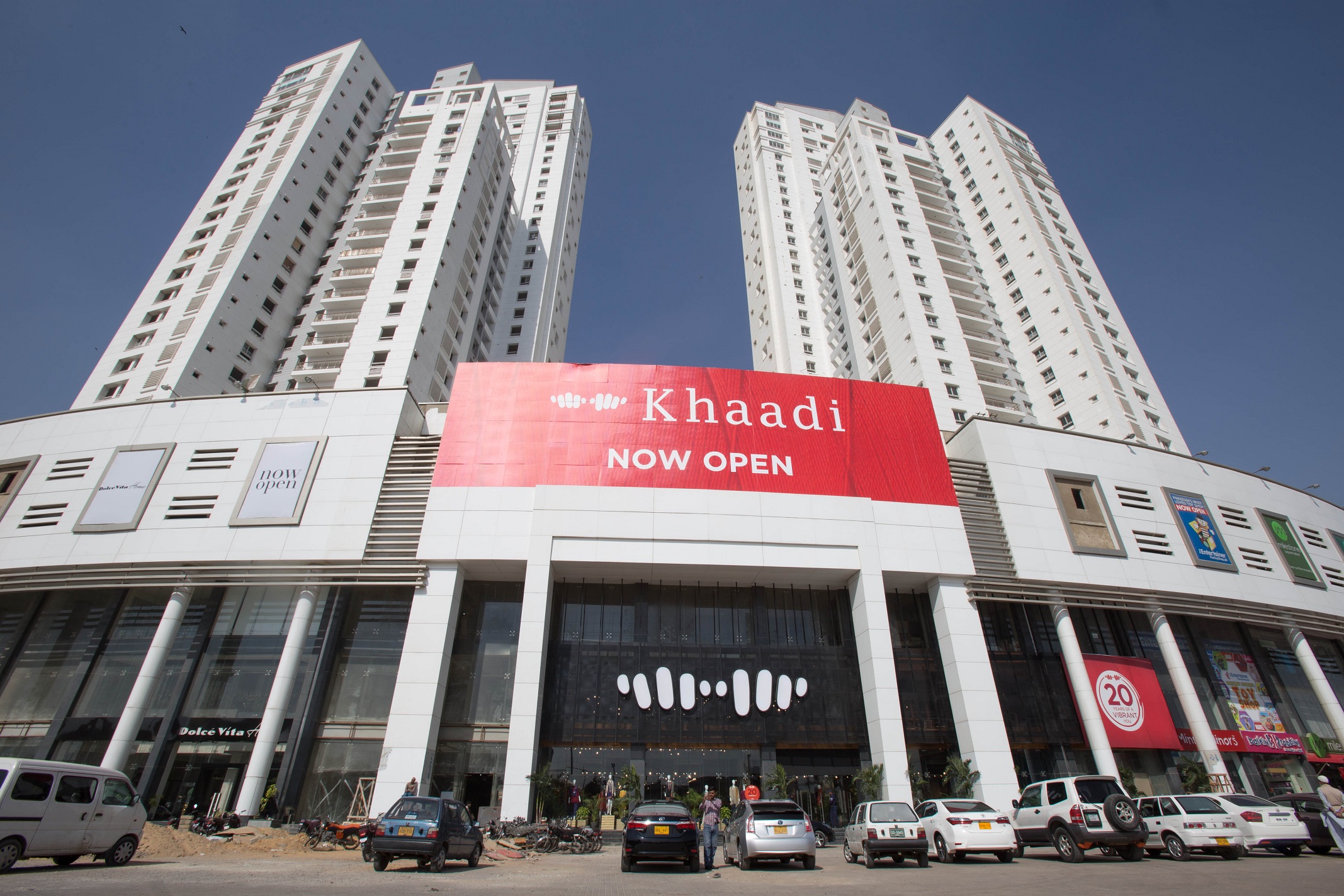 Khaadi celebrates 20th Anniversary by opening its 45th store in ...